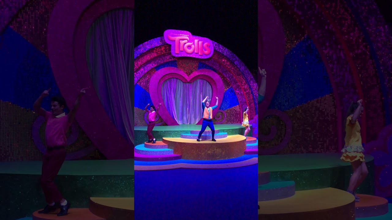 Trolls Topia's Hug Time Trio_1 - YouTube