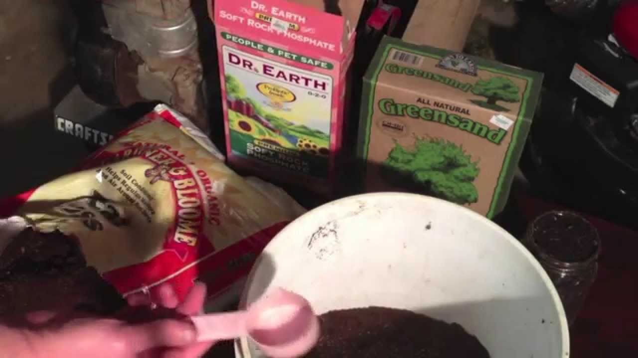 Soil Block Mix Recipe (for homemade mini soil blocks) - YouTube