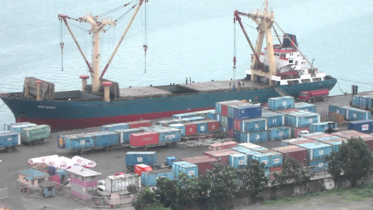 Port of Cebu visiting the Philippines in Cebu for Sinulog Festival 2013 ...
