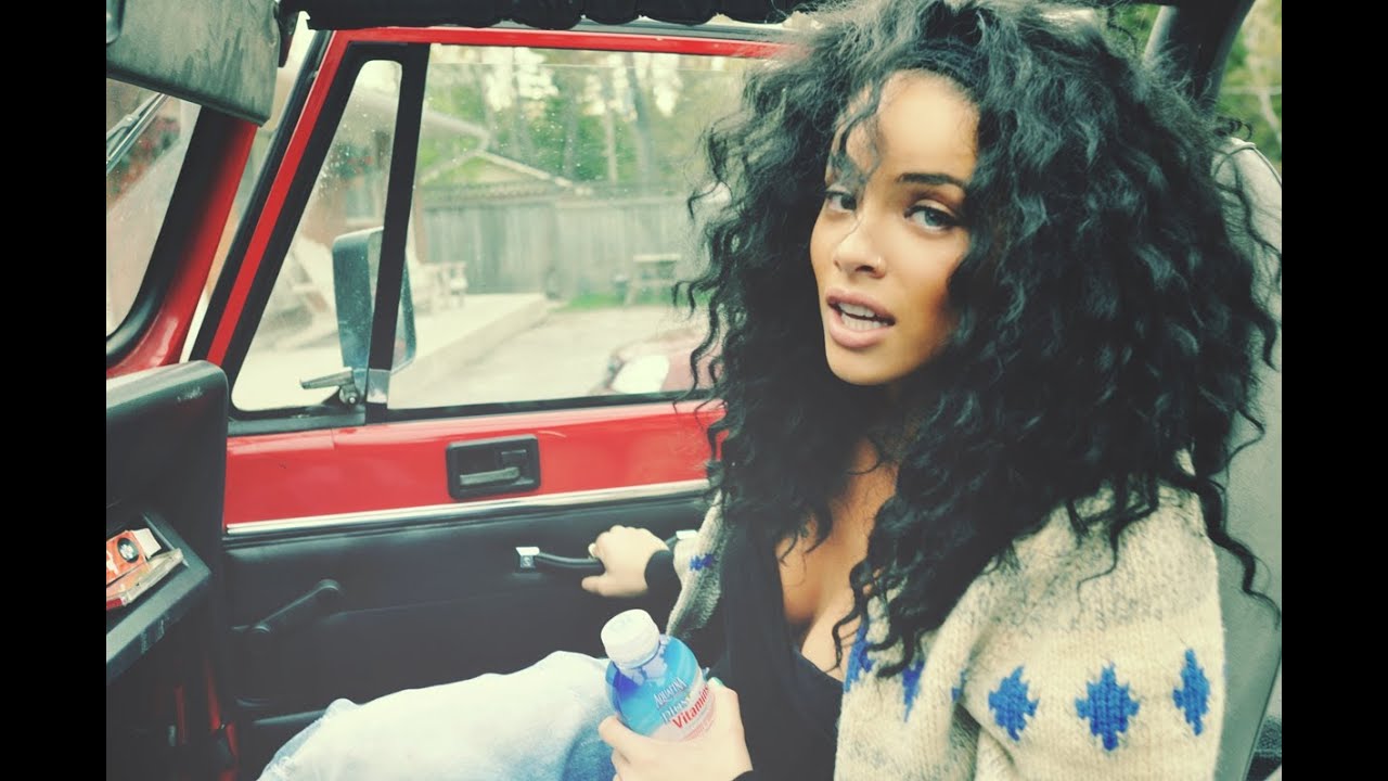 Sherise Cromwell - Hand Crafted Fashion - YouTube