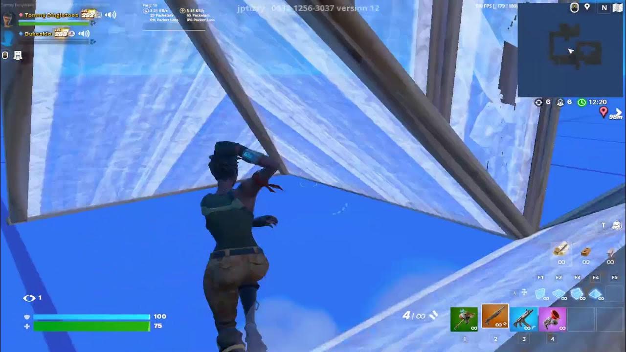 Playing and spectating 1v1's + reading chat - YouTube