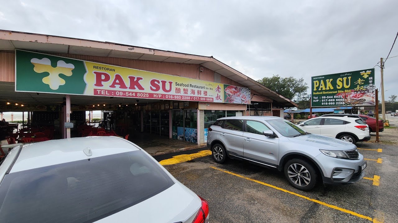 Famous Pak Su Seafood Restaurant 老叔酿蟹海鲜楼 Beserah Kuantan Pahang - YouTube