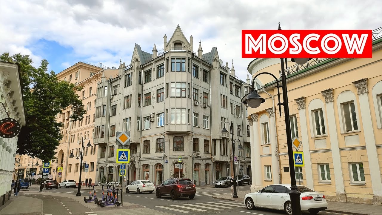 Moscow walk. Sunday walk through the center of Moscow. The atmosphere ...