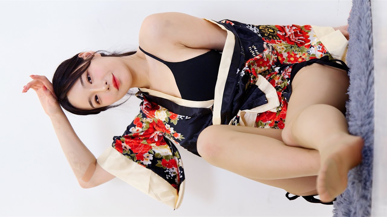 모델 이희원 LEE HUIWON, 기모노가 너무 작네.. | 스튜디오 실내촬영 | 4K 직캠 - YouTube