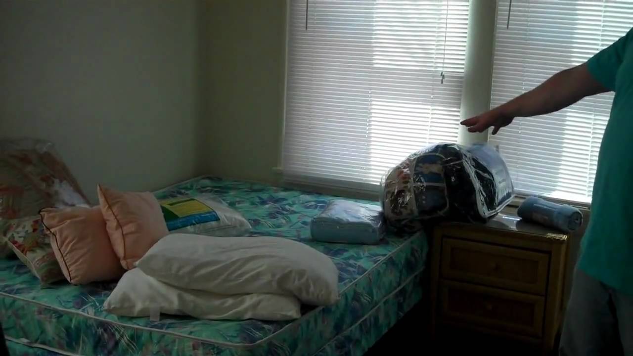 Helping Decorate an Apartment for a Homeless Family - YouTube