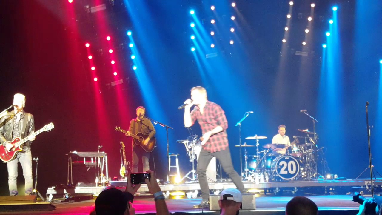 Matchbox Twenty - "Real World" at the Forum - YouTube