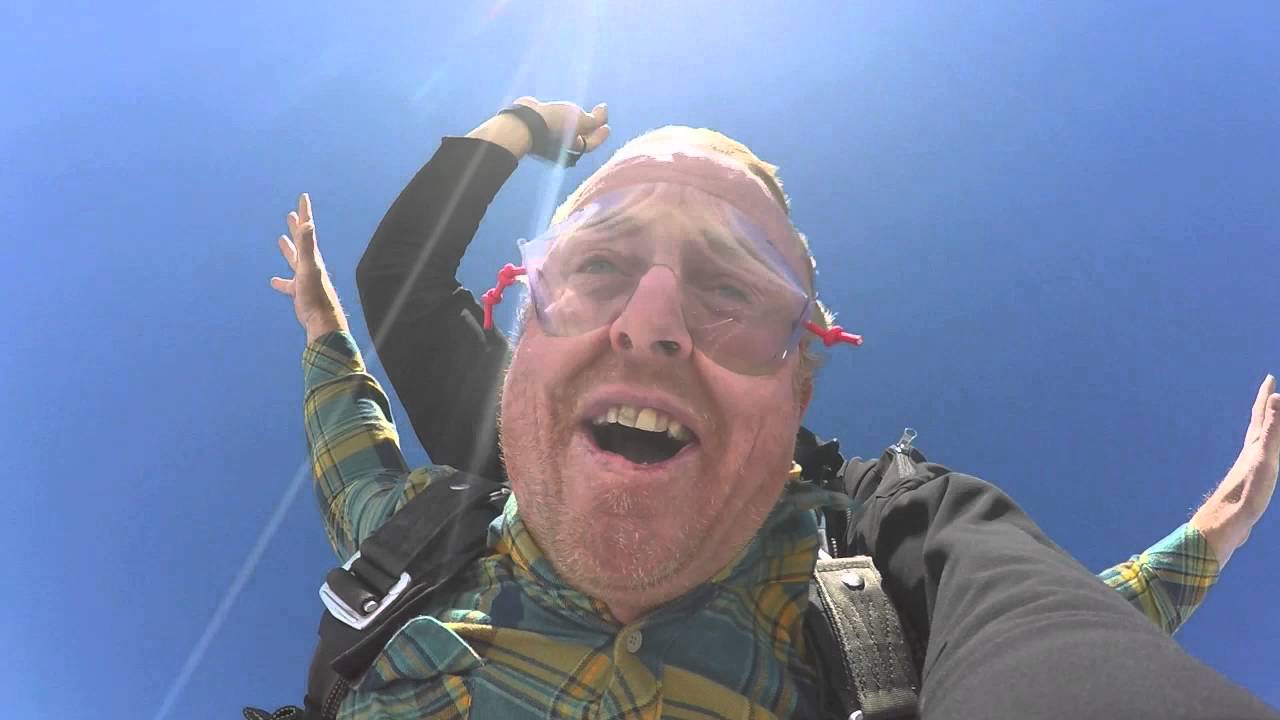 Scott Haskett at Coastal Skydive - YouTube