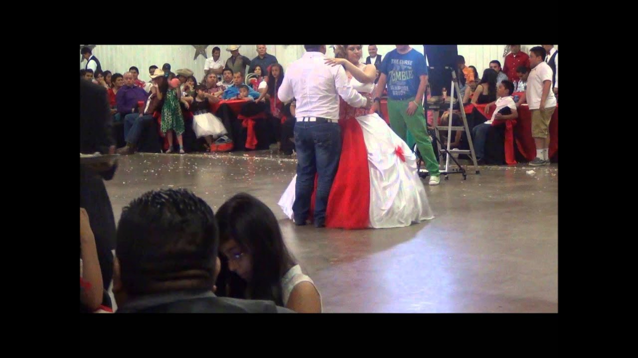 VALS DE SANDY SERRANO EN SUS 15 ANOS CON BANDA TIERRA GUANAJUATENSE ...