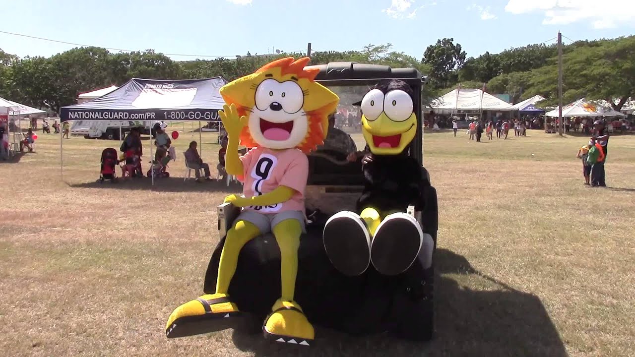 Tato y Kenepo, junto a su creador Martin Gaudier en el Día de Reyes ...