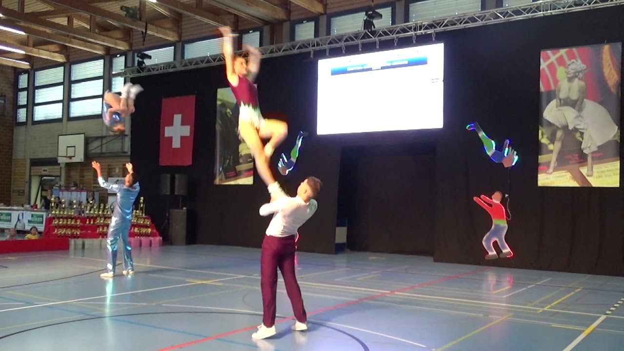 Tanis et Thomas - Repêchage MainClassFreestyle - YouTube