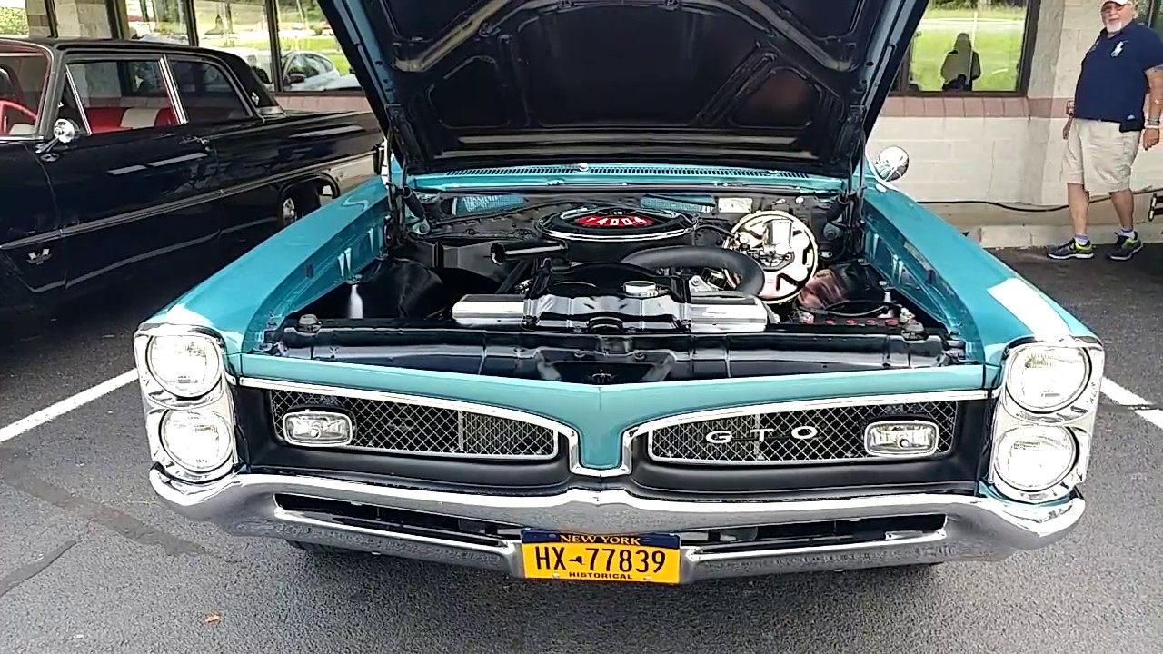 1967 METALLIC AQUA PONTIAC GTO 400 ENGINE - YouTube