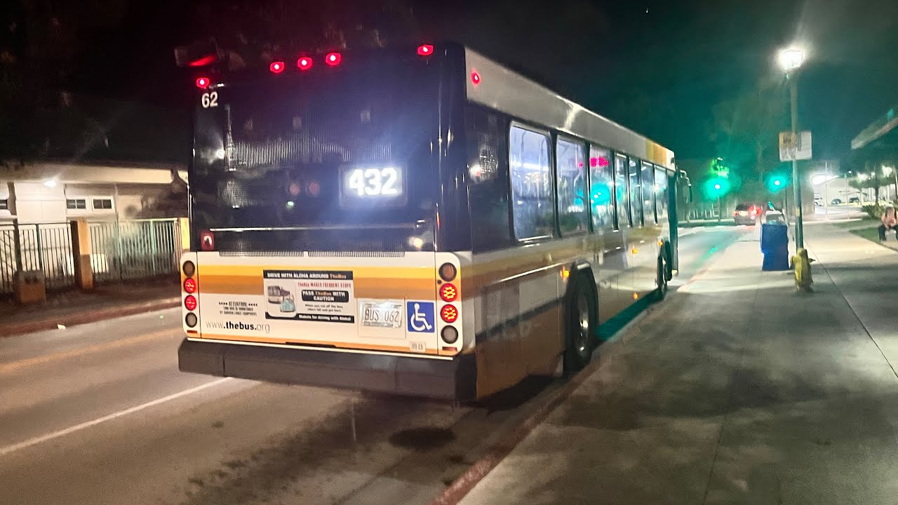 Honolulu Bus #062 Route 432 (rare) - YouTube