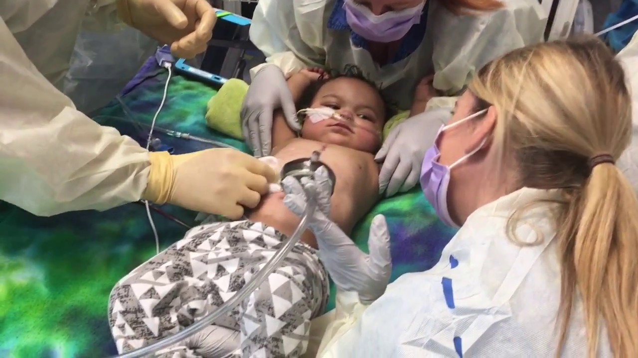 Berlin Heart Dressing Change/ Getting Ready For Our Trip !! - YouTube