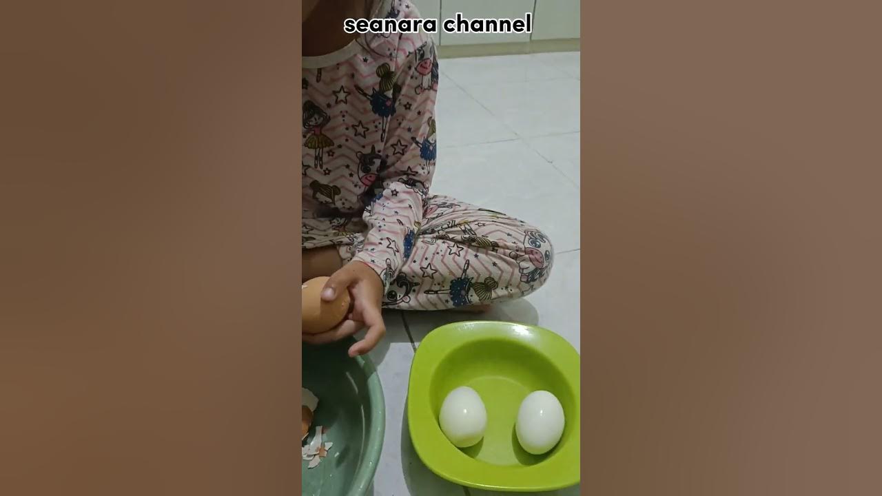Ara pertama mengupas telur rebus - YouTube