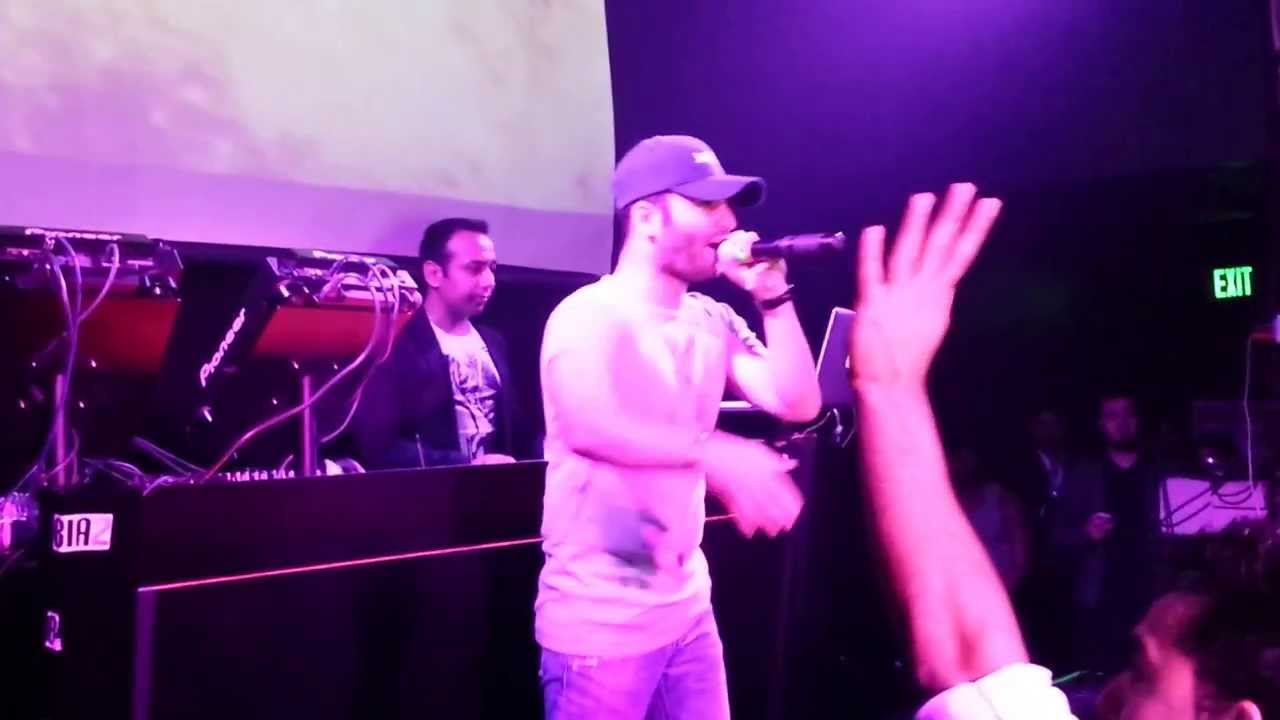 Yas Live in Concert (11/30/2013) - YouTube