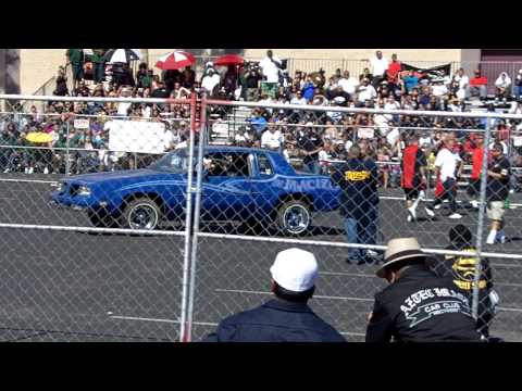 Lowrider Super Show 2010 Car Dance
