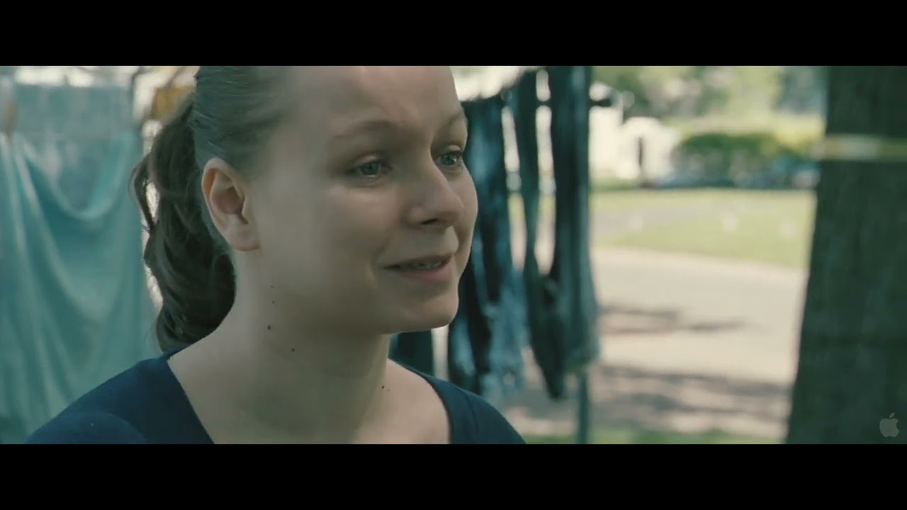 The Messenger (2009) - YouTube