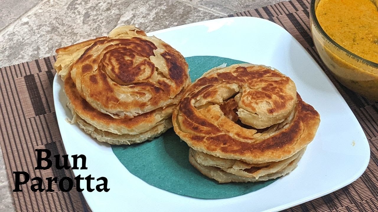 Bun Parotta | Madurai Special Bun Parotta | Eggless Madurai Special ...