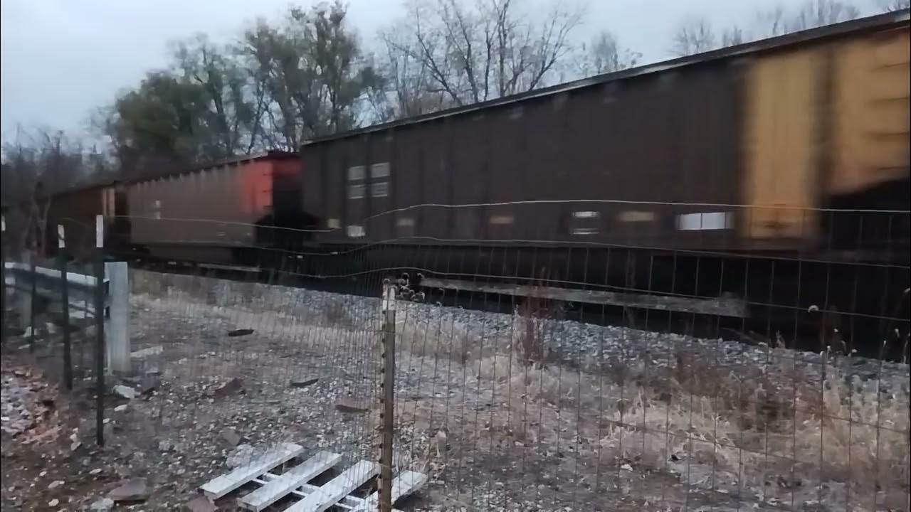 BNSF 5964 35 to 45mph Empty Coal Train 2 DPU alright at Callao MO by Brookfield Subdivision ...
