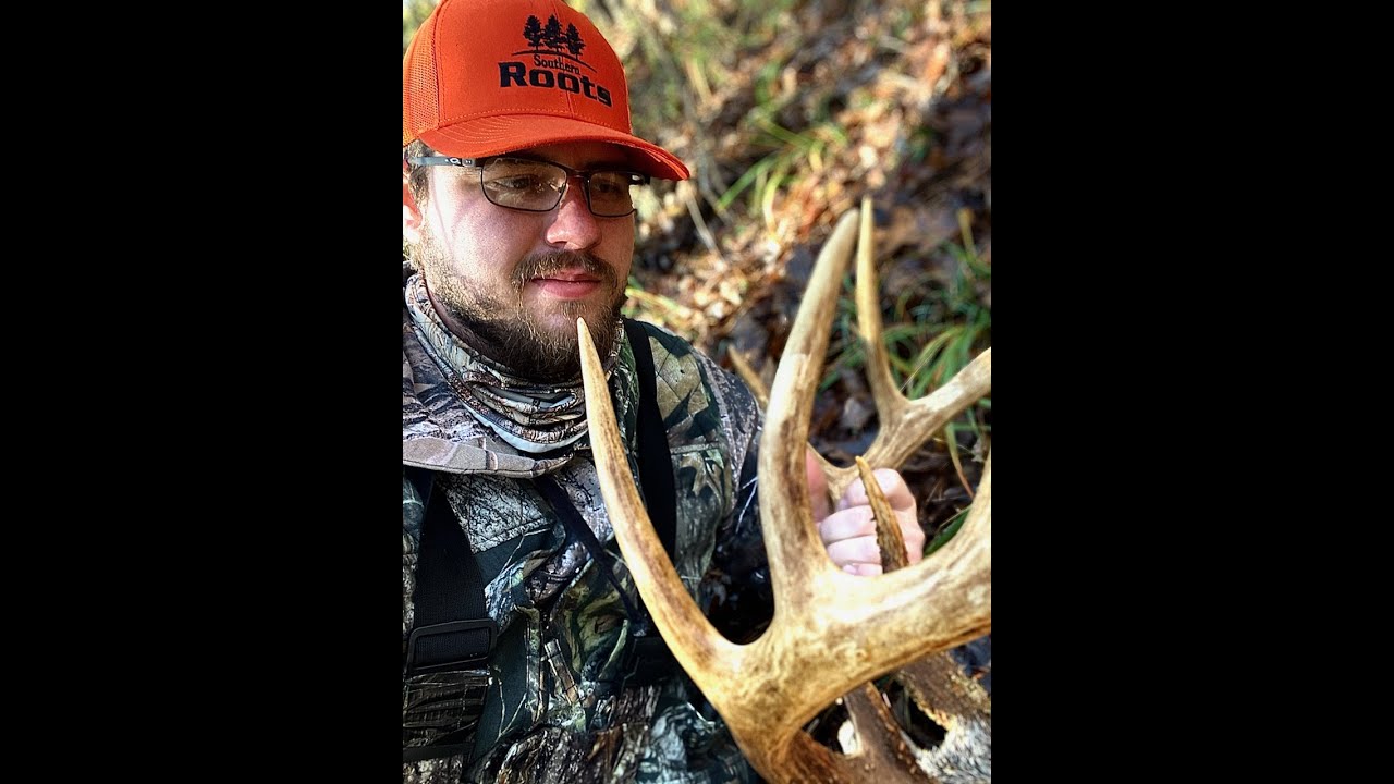 EARLY SEASON ALABAMA 11 POINT - 230 lb GIANT BAMA BUCK - "Aint no CULL ...