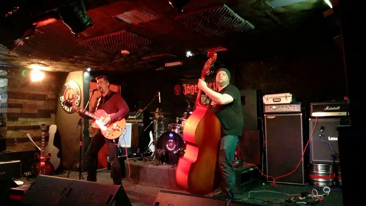 I'm On Fire - Cherry Red '53 @ The Bungalow, Paisley - YouTube