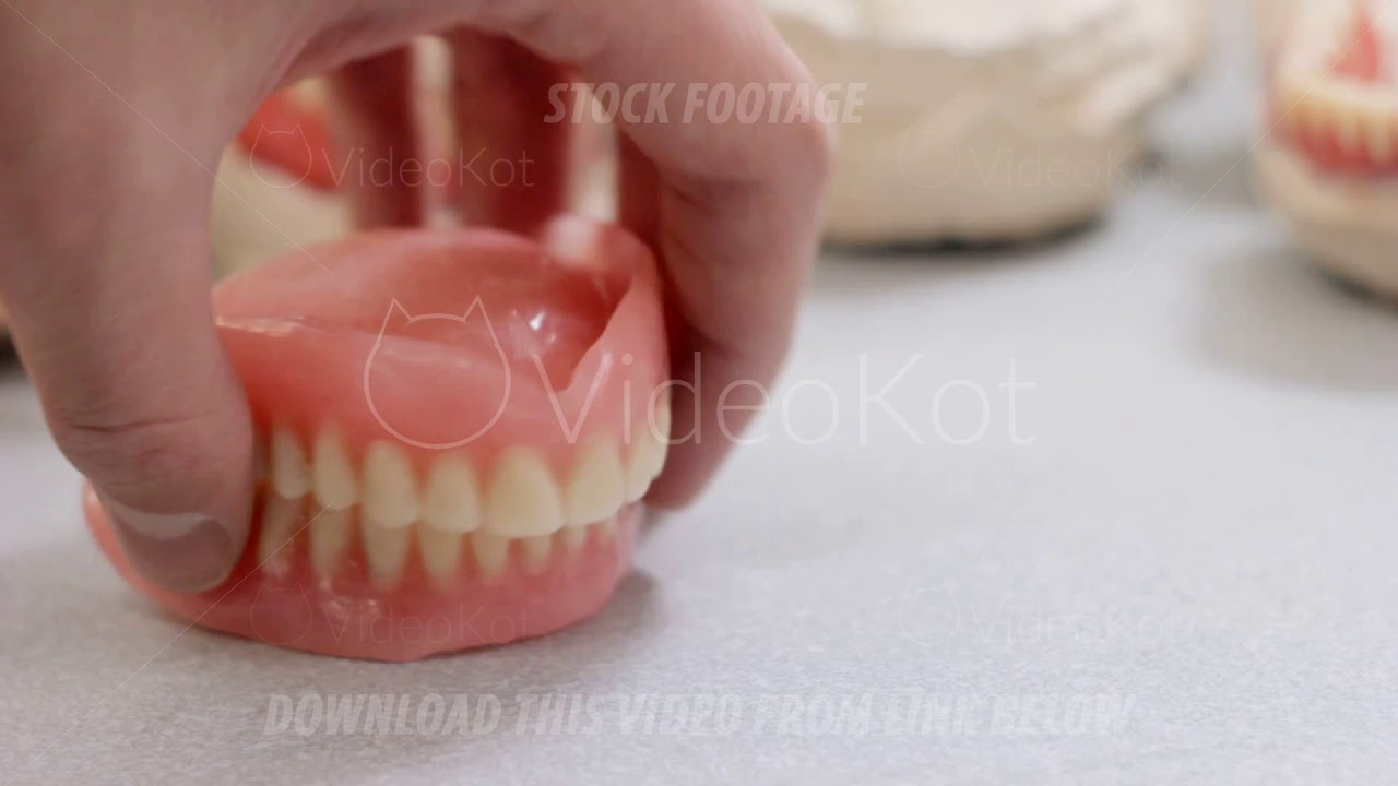 Clacking human teeth in the dental laboratory - YouTube