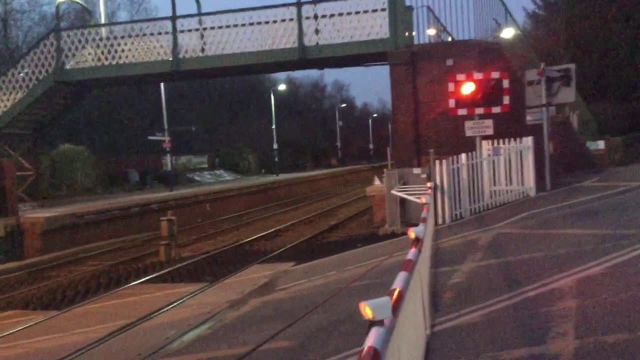 Huncoat Station Level Crossing (Lancs) Saturday 24.02.2018 - YouTube