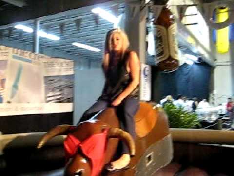 hot grl rides bull