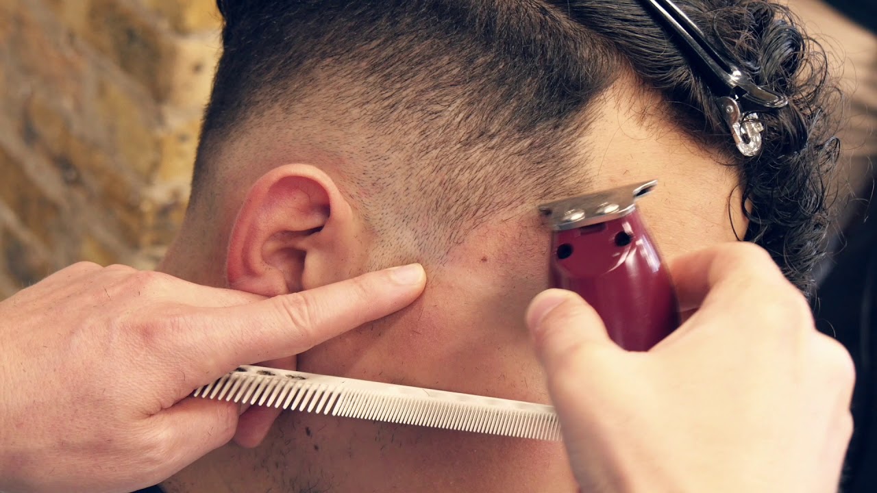 Barbering Tips || HOW TO CREATE A TRENDY SKIN FADE WITH VOLUME - YouTube