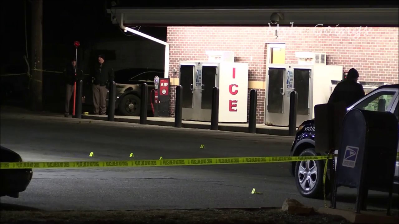 2017-02-12 Armed Person Shot by Police - Waterloo, Iowa - Myke Goings ...