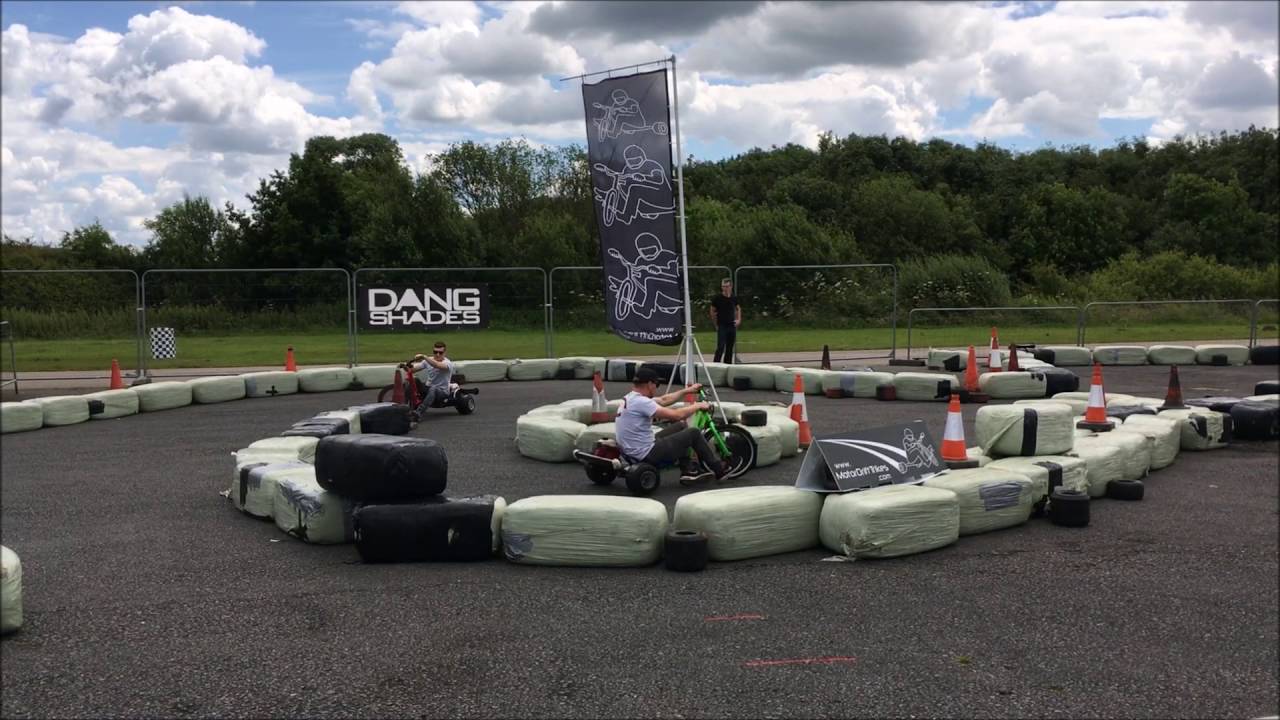 retro show cars santa pod 2016 - YouTube