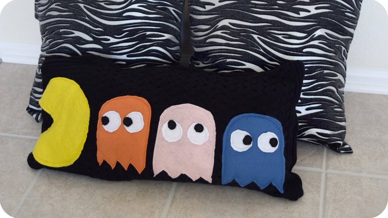 Pac-Man Pillow - YouTube