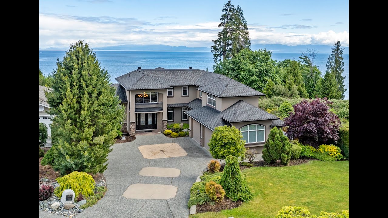 Beautiful Waterfront Estate in North Nanaimo - YouTube