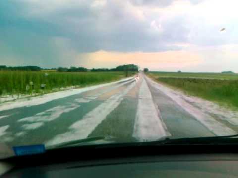 Vremenska nepogoda - grad - selo Zabrega kod Požarevca - YouTube