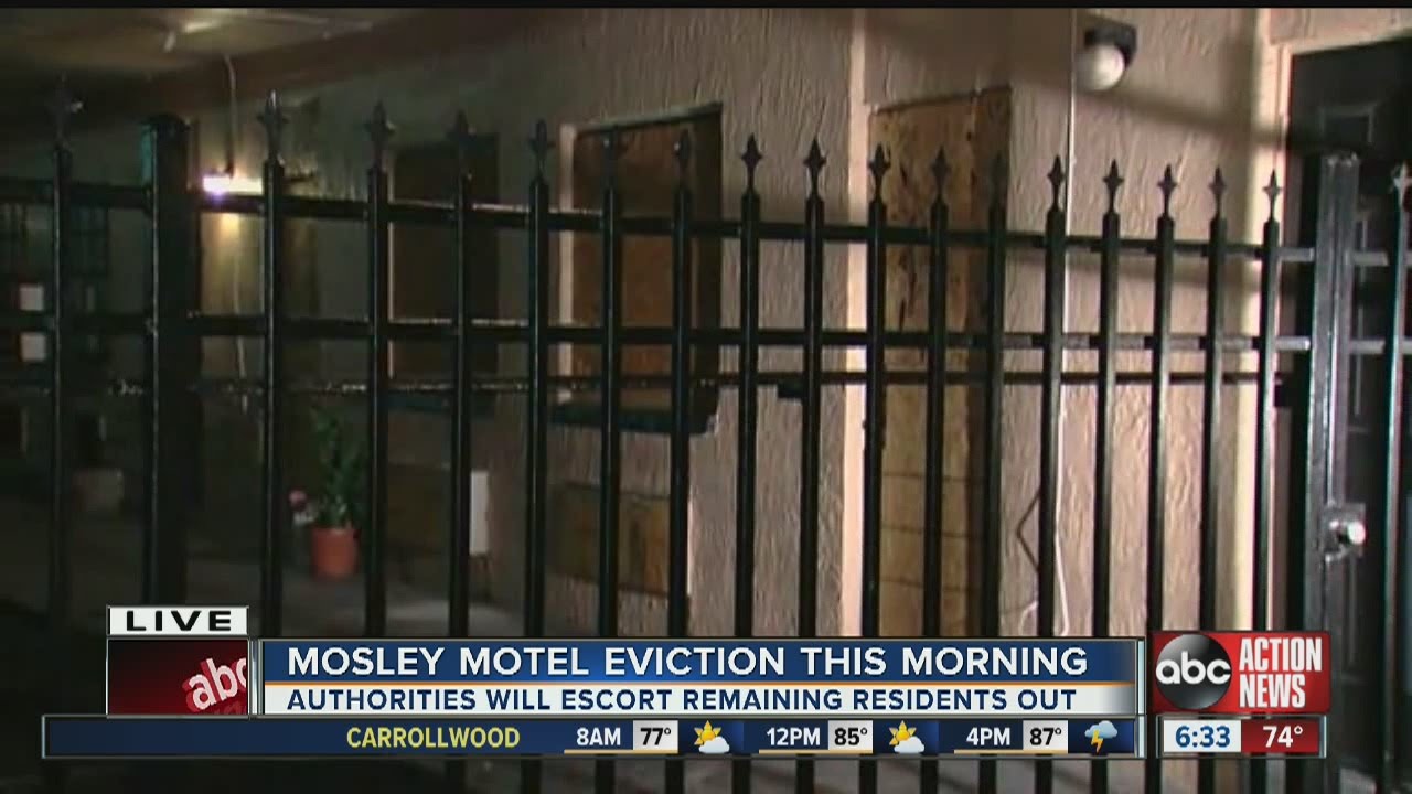 Mosley Motel eviction on Monday morning - YouTube