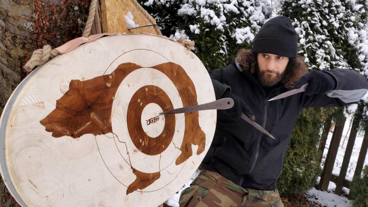 HUNTING Bears with Throwing Knives - YouTube