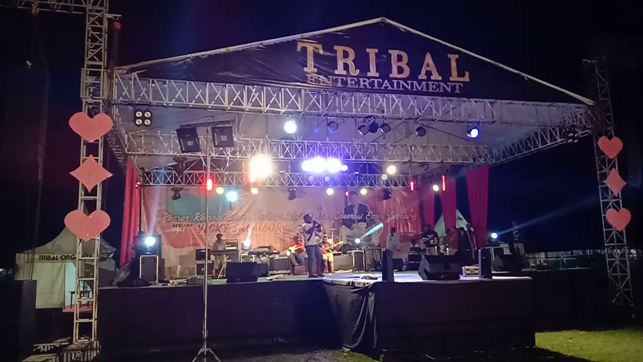 Amoye Band Cek Sound konser kemanusian generasih emas papua. - YouTube
