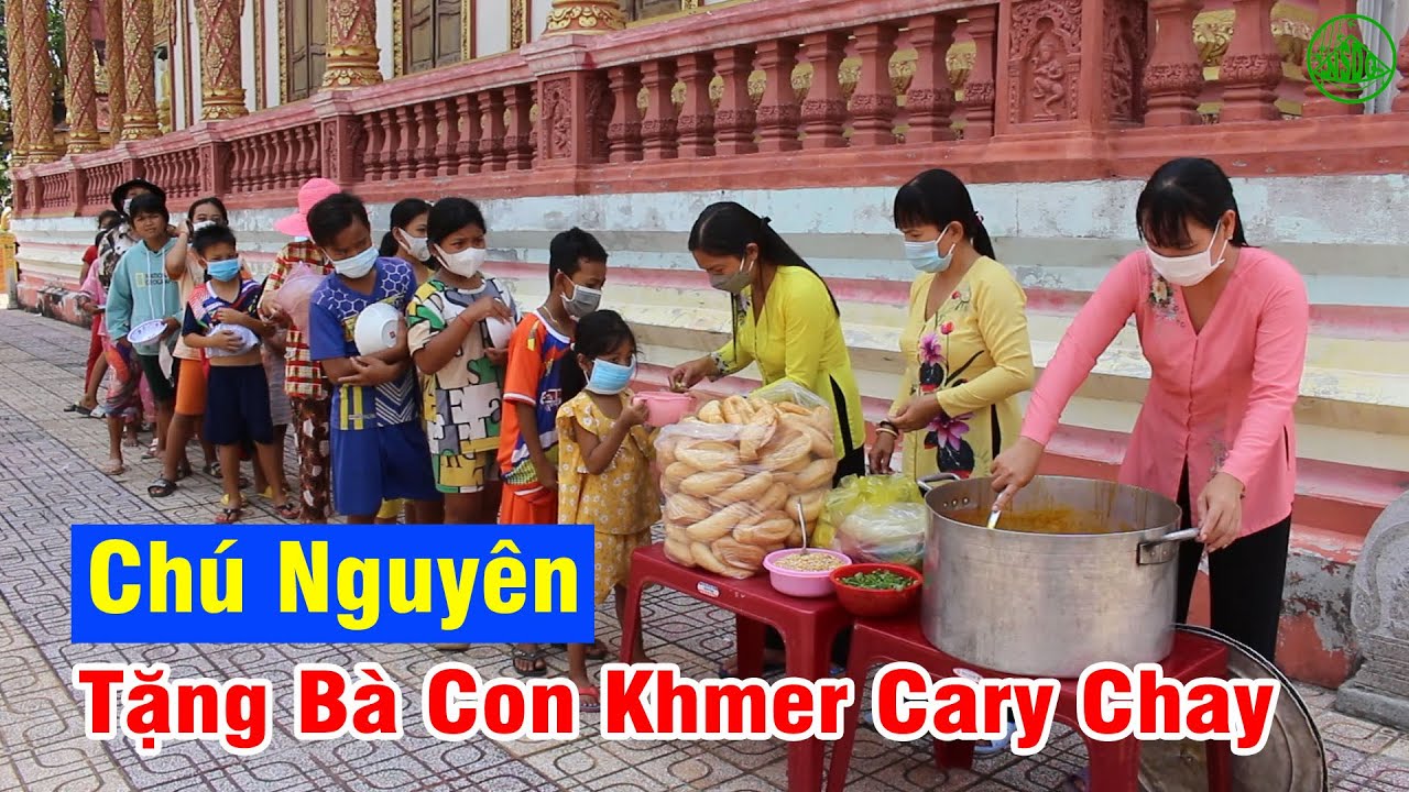 Bà Con Dân Tộc Khmer Vui Mừng Đến Nhận Cary Chay Quà Tặng Của Chú ...