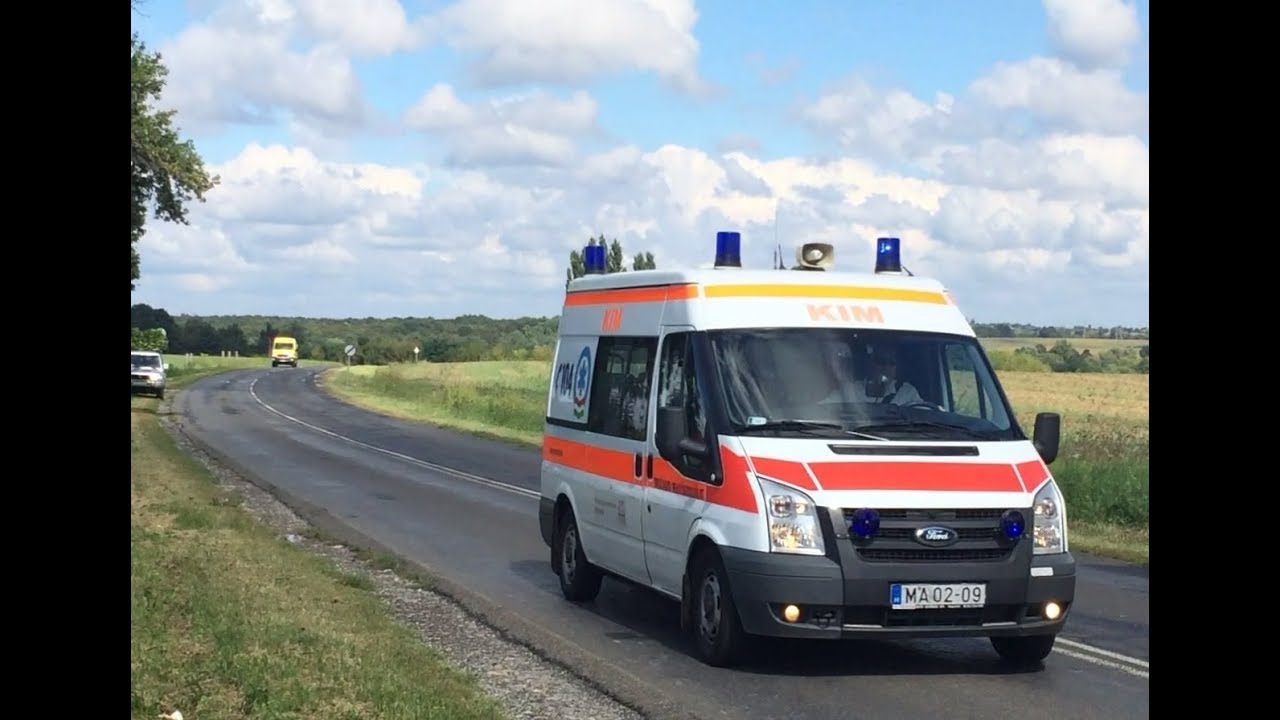 OMSZ X3 mentőautók vonulnak // 3 ambulances responding - YouTube