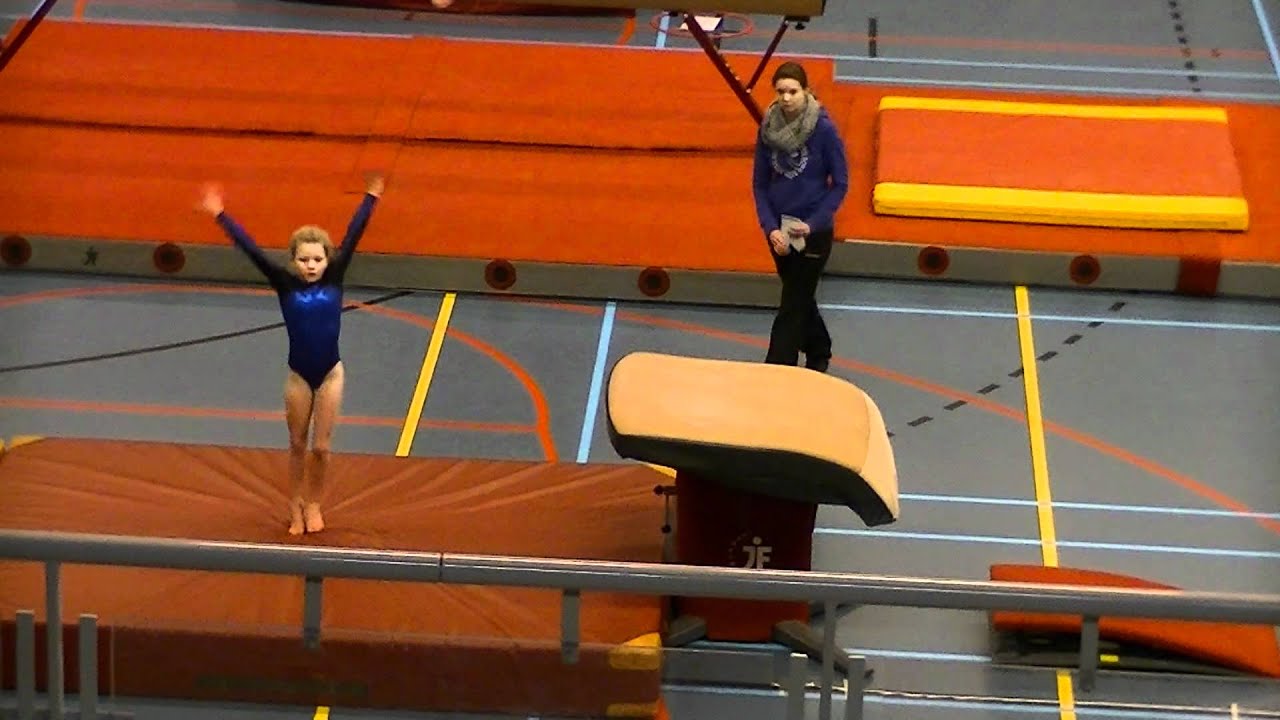 turnen sprong Pien 2012 3e divisie pupillen 1 - YouTube