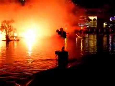 water fools (ilotopie) - sydney darling harbour - YouTube