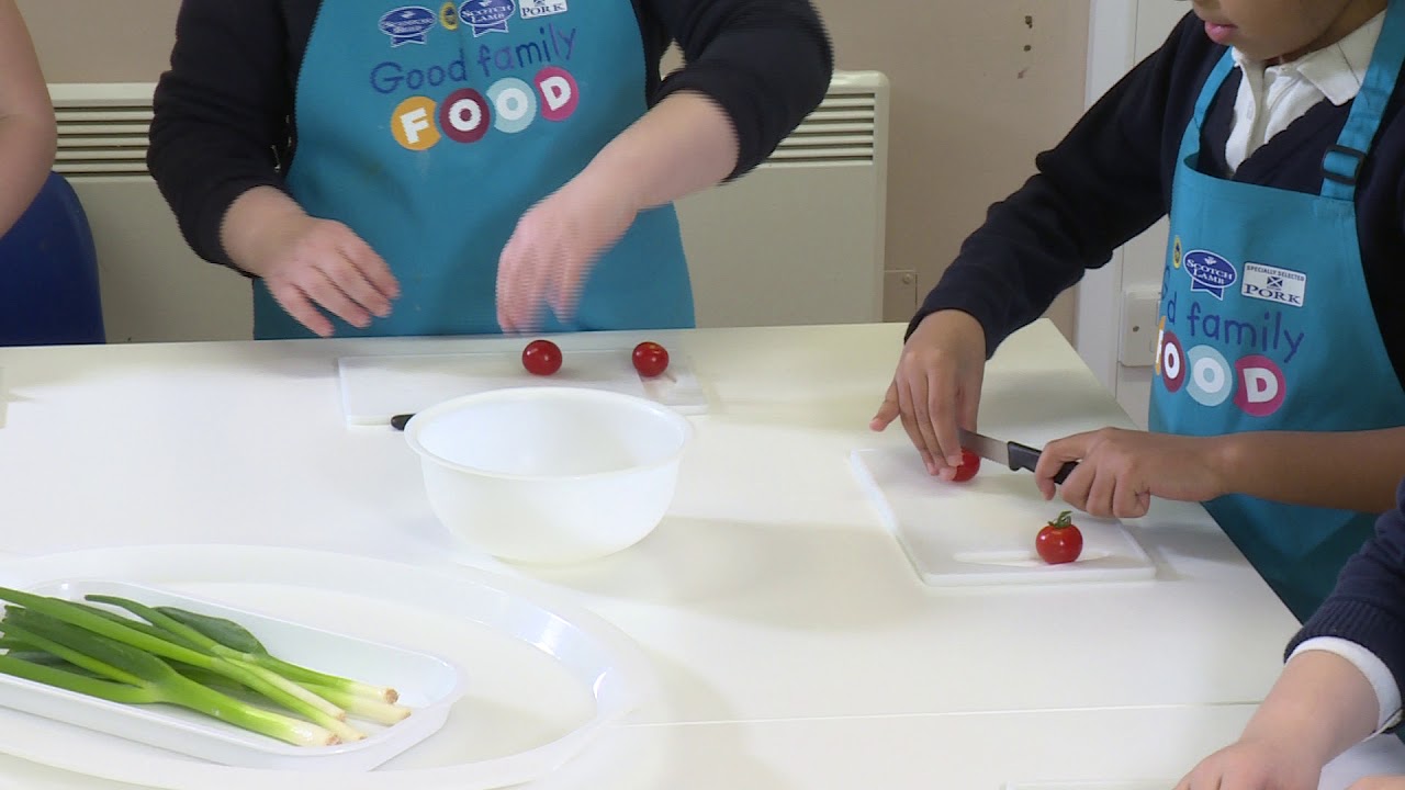 Good Food Skills: First level - Bridge and Claw - YouTube