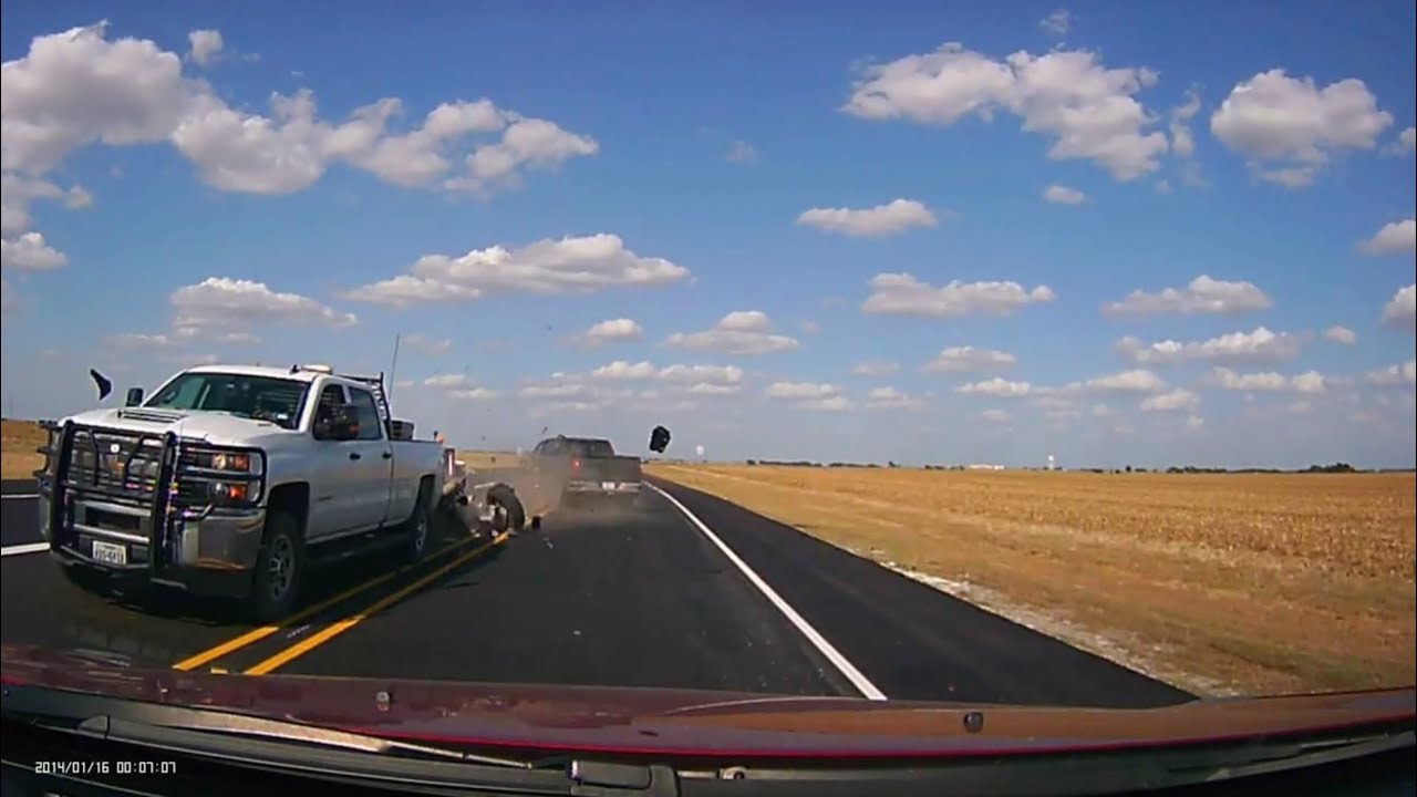 Bad Drivers & Car Crash Dash Cam Compilation #92 August 2020 - YouTube
