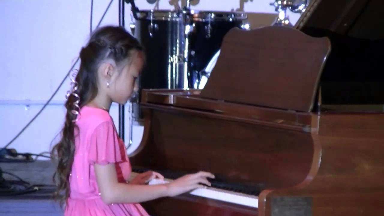 2015Spring 111 Allyson Nguyen - YouTube