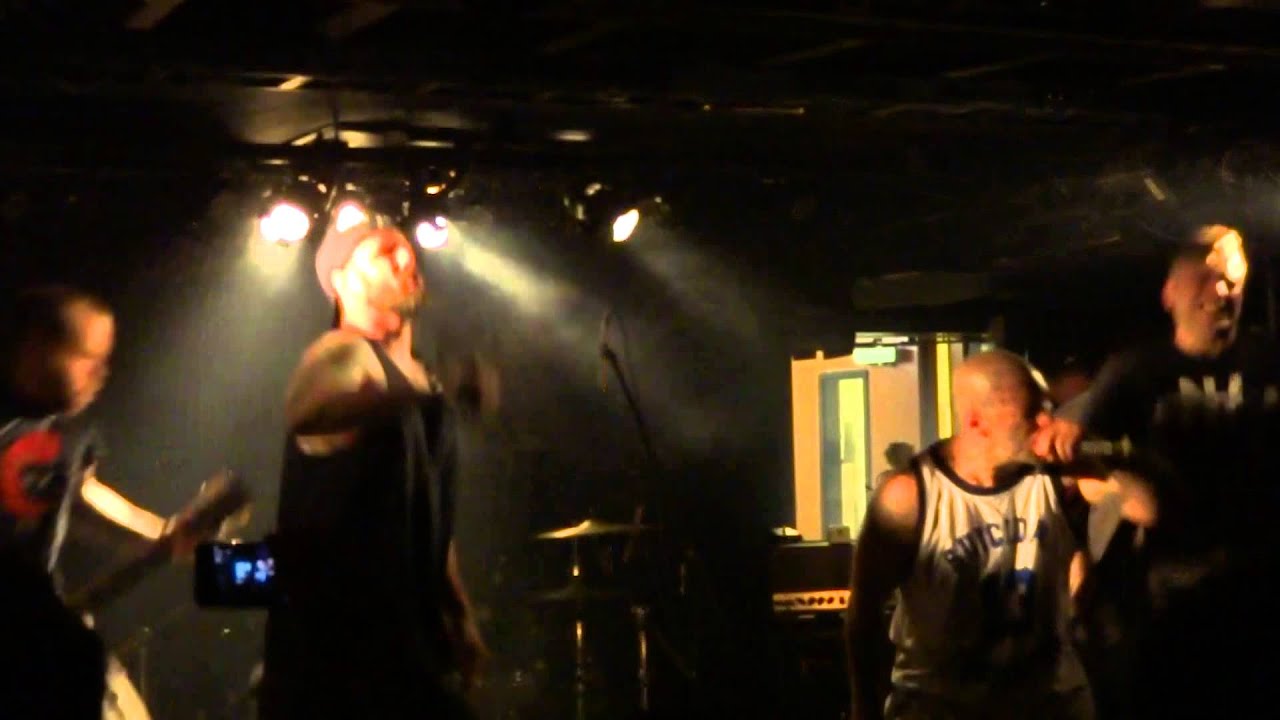 xTYRANTx JAPAN TOUR in shinjuku - YouTube