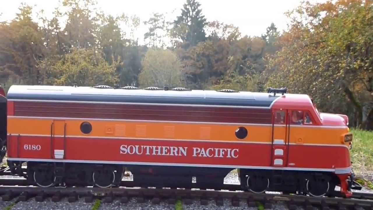 LGB Southern Pacific Daylight 24578 - YouTube