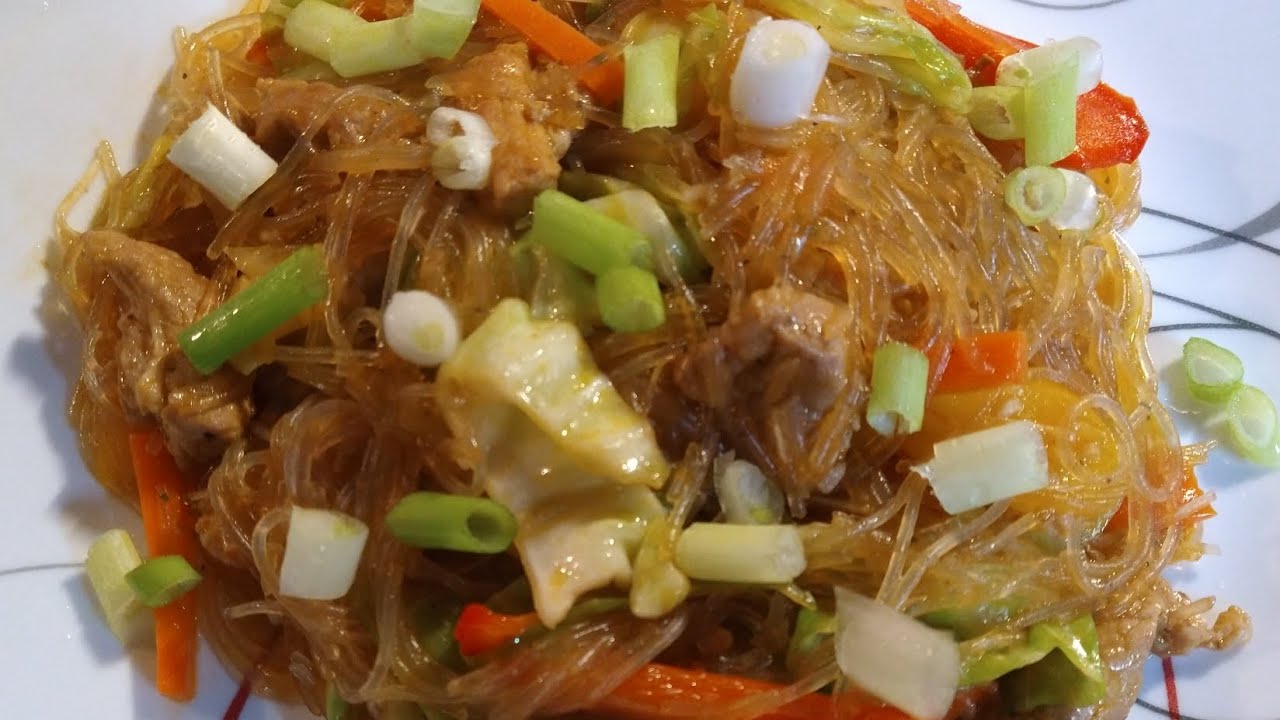 Pancit Sotanghon Guisado (Glass noodles Vermicelli) - YouTube