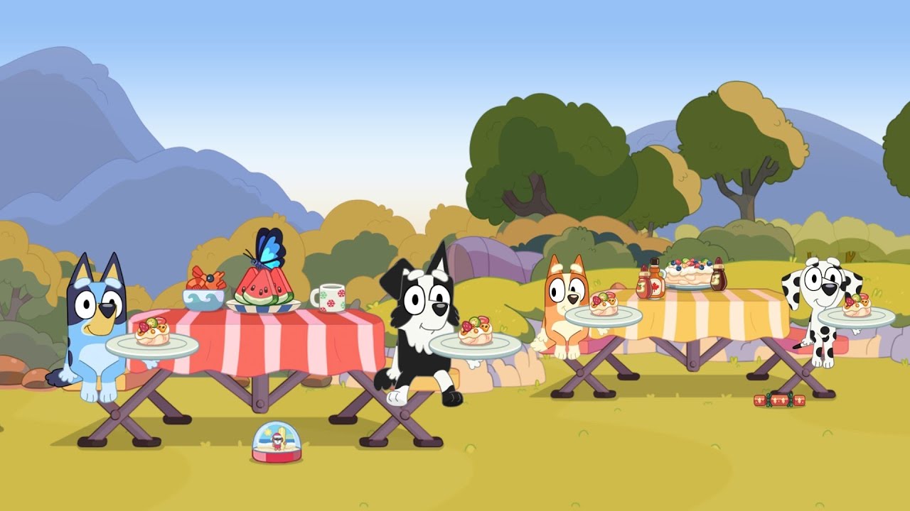 Bluey : Christmas's Outdoor Picnic - YouTube