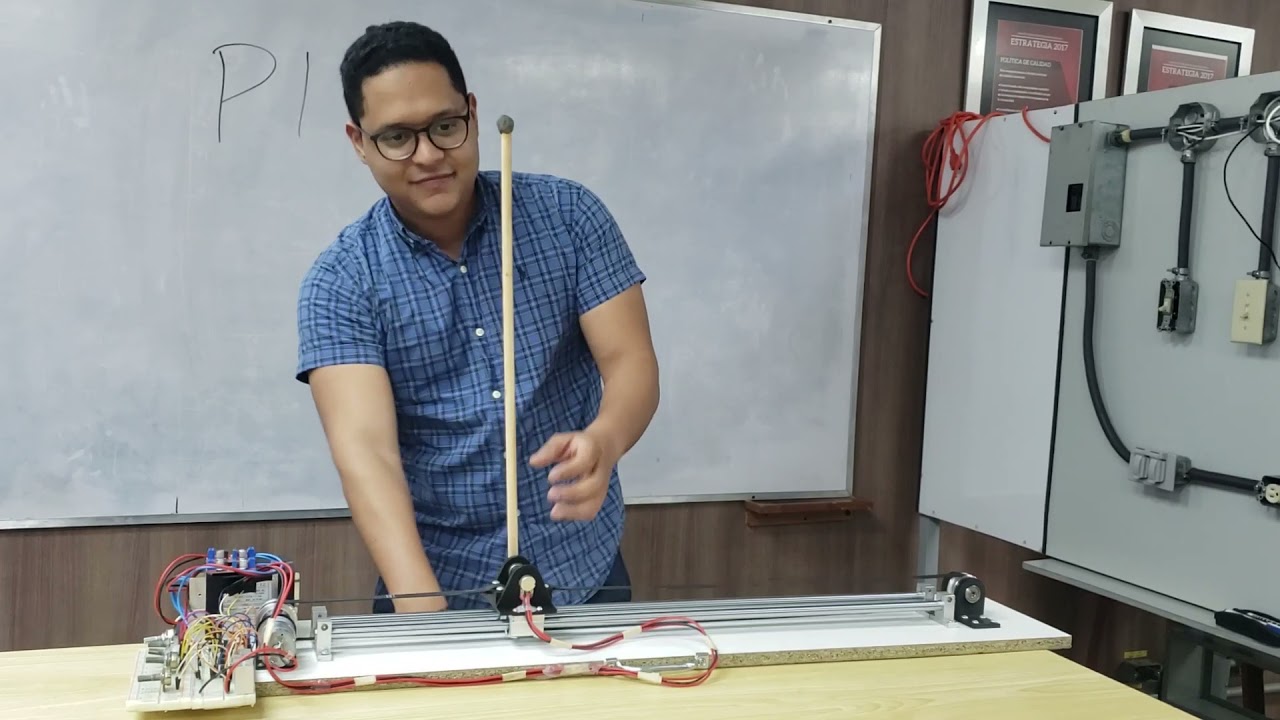 Sistema de control de Péndulo Invertido - INTEC - YouTube