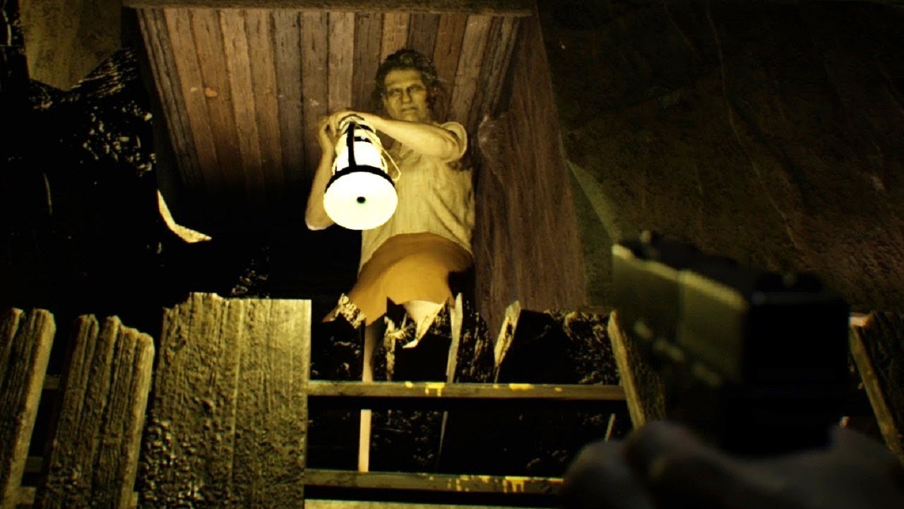 Bees!!/resident evil 7 - YouTube